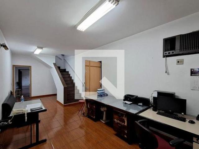 Casa à Venda Água Fria, 4 Quartos, 170 m2
