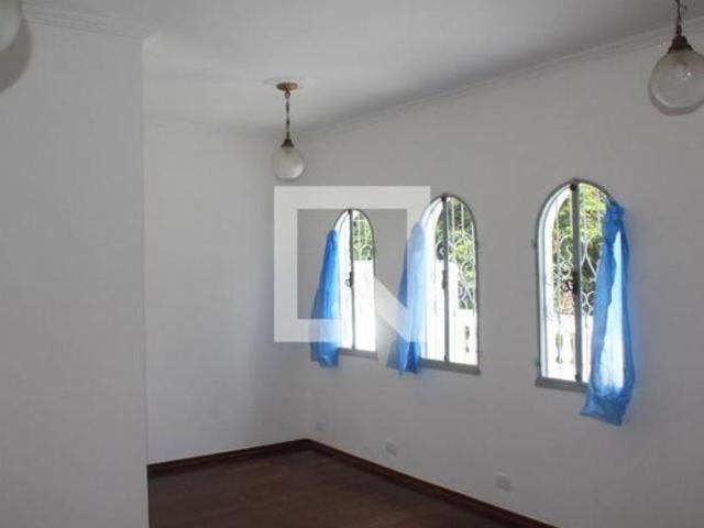 Casa à Venda Água Fria, 4 Quartos, 175 m2