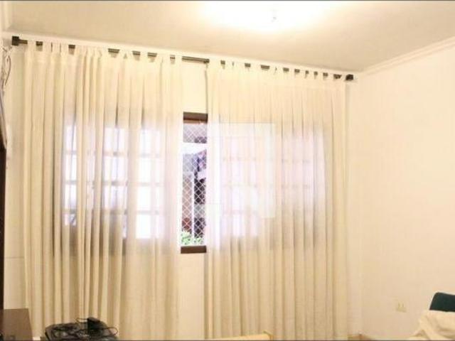 Casa à Venda Água Fria, 4 Quartos, 180 m2