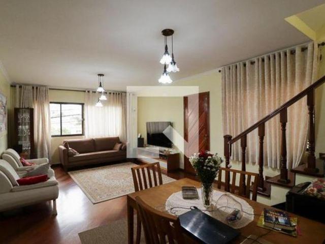 Casa à Venda Água Fria, 4 Quartos, 200 m2