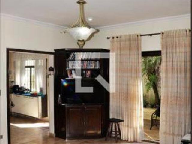 Casa à Venda Água Fria, 4 Quartos, 203 m2
