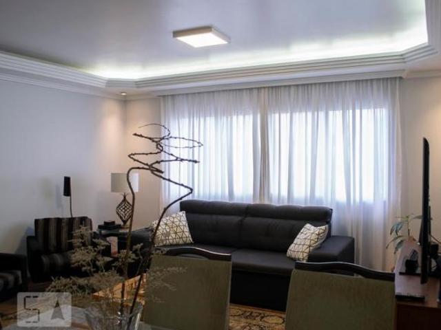 Casa à Venda Água Fria, 4 Quartos, 209 m2
