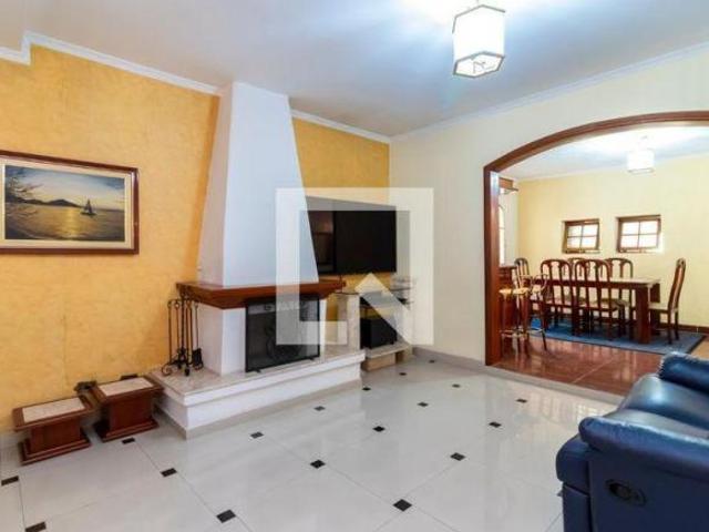 Casa à Venda Água Fria, 4 Quartos, 230 m² São Paulo
