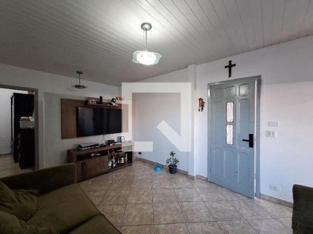 Casa à Venda Água Fria, 4 Quartos, 241 m2