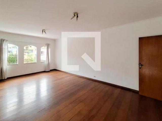 Casa à Venda Água Fria, 4 Quartos, 254 m² São Paulo