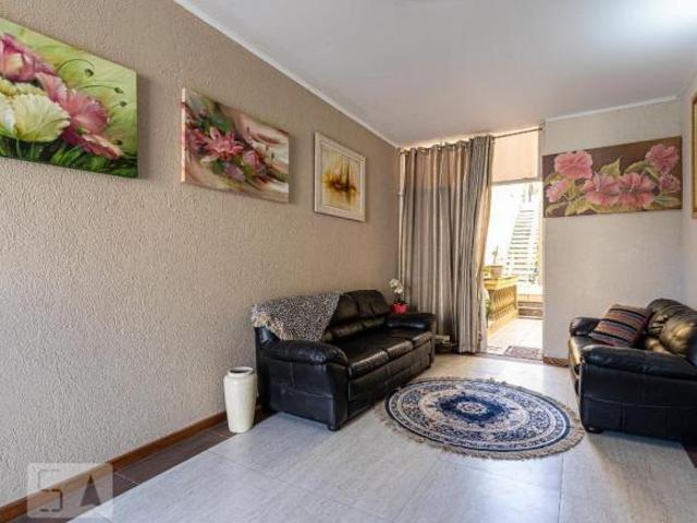 Casa à Venda Água Fria, 4 Quartos, 260 m² São Paulo