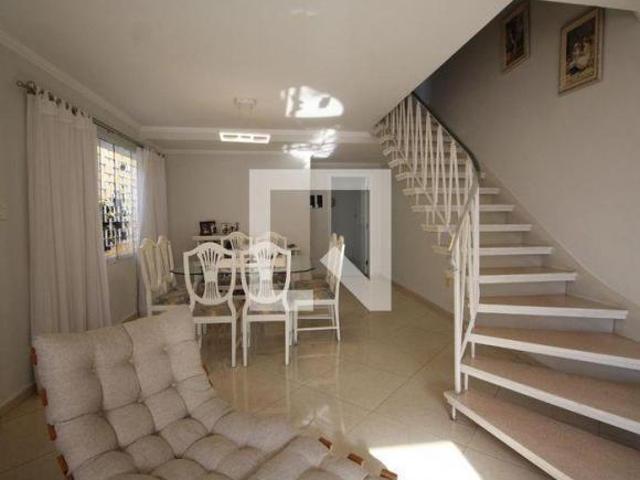 Casa à Venda Água Fria, 4 Quartos, 262 m² São Paulo
