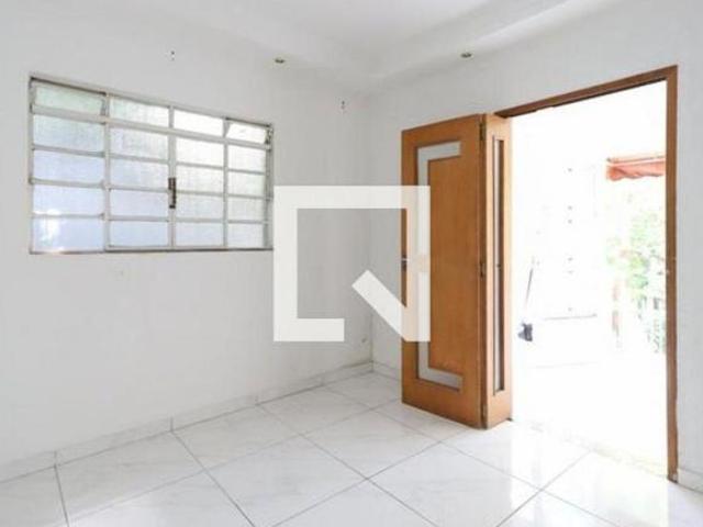 Casa à Venda Água Fria, 4 Quartos, 270 m2