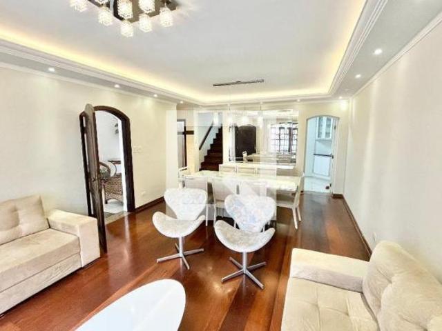 Casa à Venda Água Fria, 4 Quartos, 278 m2