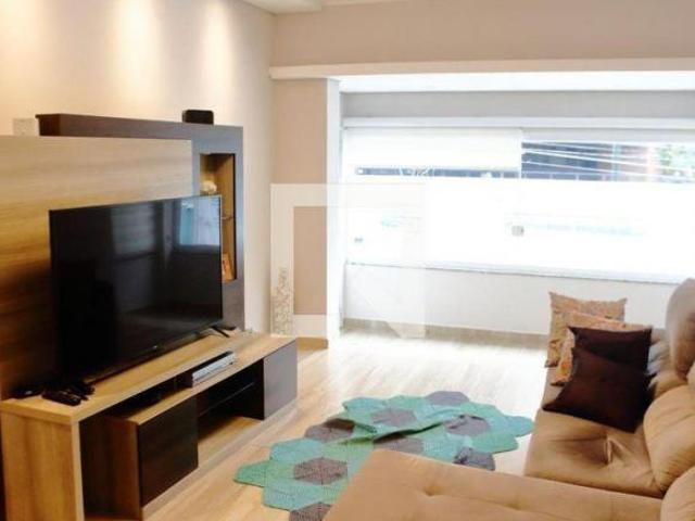 Casa à Venda Água Fria, 4 Quartos, 280 m2