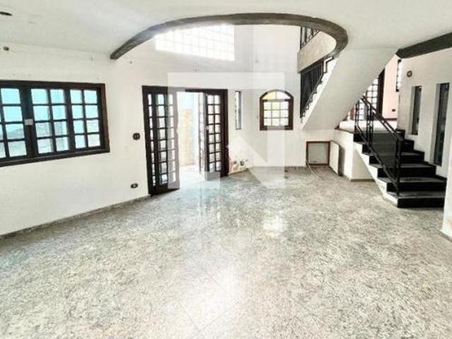 Casa à Venda Água Fria, 4 Quartos, 280 m² São Paulo