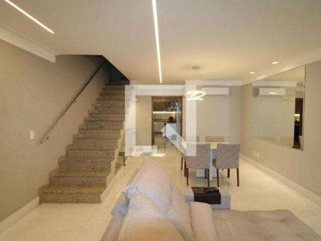 Casa à Venda Água Fria, 4 Quartos, 289 m² São Paulo