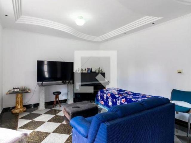 Casa à Venda Água Fria, 4 Quartos, 309 m2