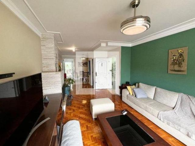 Casa à Venda Água Fria, 4 Quartos, 317 m2