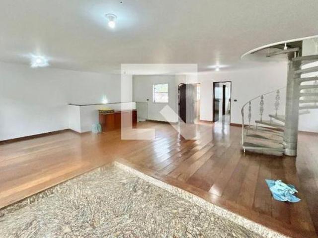 Casa à Venda Água Fria, 4 Quartos, 355 m² São Paulo