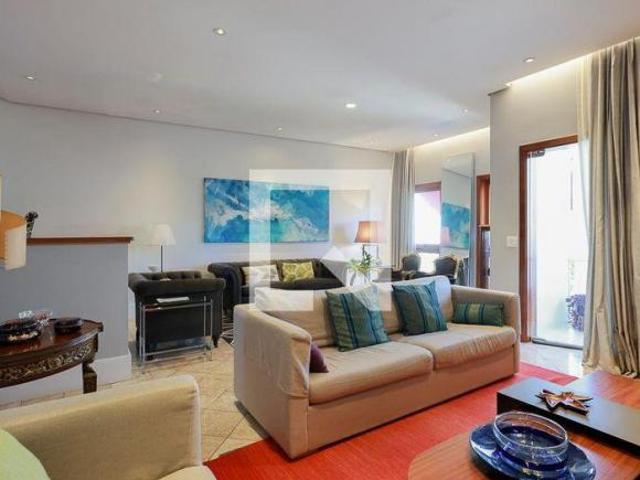 Casa à Venda Água Fria, 4 Quartos, 360 m² São Paulo