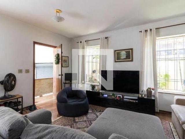 Casa à Venda Água Fria, 5 Quartos, 400 m2