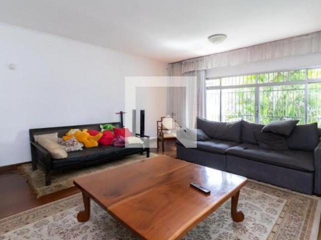 Casa à Venda Água Fria, 5 Quartos, 400 m2