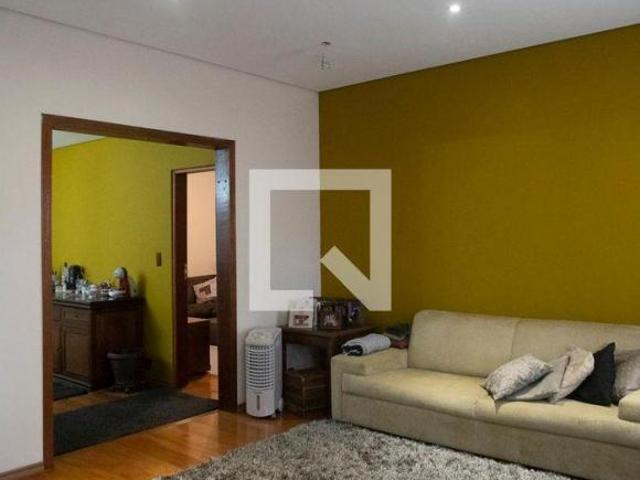 Casa à Venda Água Fria, 5 Quartos, 240 m² São Paulo