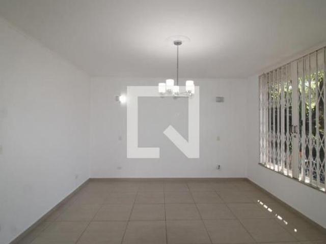Casa à Venda Água Fria, 5 Quartos, 306 m2