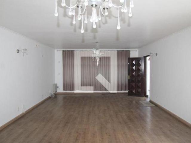 Casa à Venda Água Fria, 6 Quartos, 293 m2