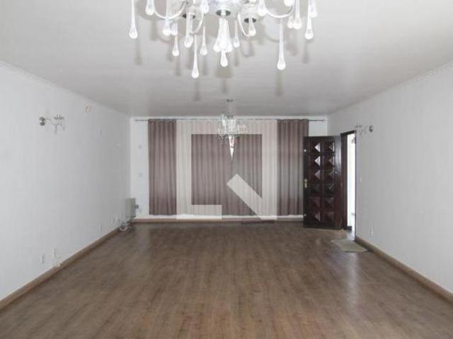 Casa à Venda Água Fria, 6 Quartos, 293 m² São Paulo