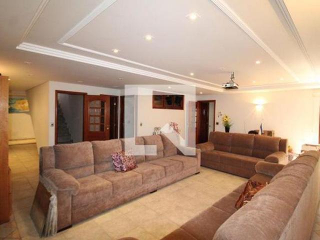 Casa à Venda Água Fria, 6 Quartos, 388 m2