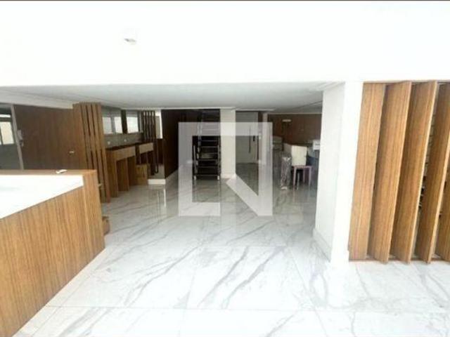 Casa à Venda Água Fria, 7 Quartos, 372 m² São Paulo