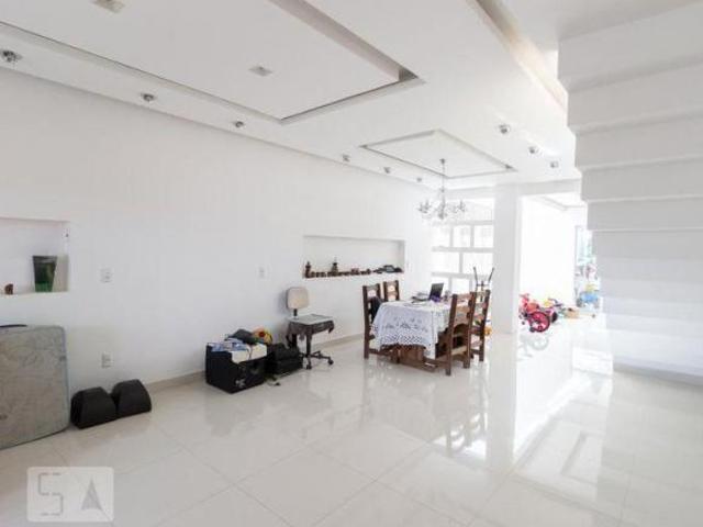 Casa à Venda Água Fria, 8 Quartos, 700 m² São Paulo