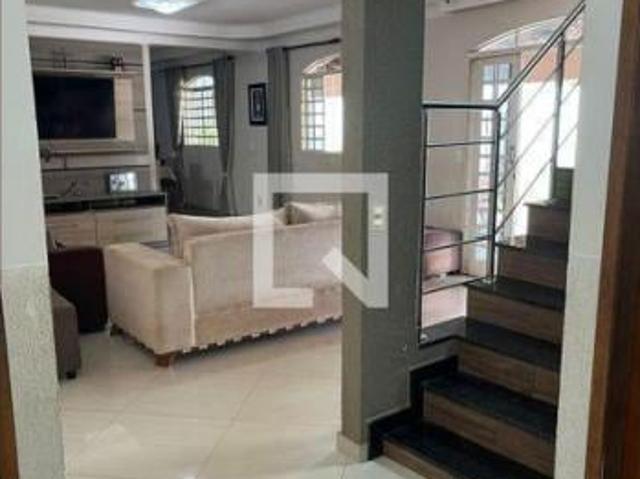 Casa à Venda Águas Claras, 4 Quartos, 300 m² Brasília