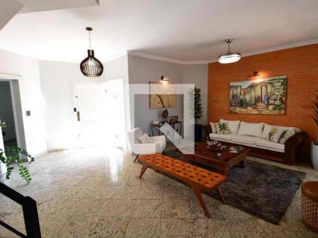 Casa à Venda Alto Taquaral, 4 Quartos, 330 m2