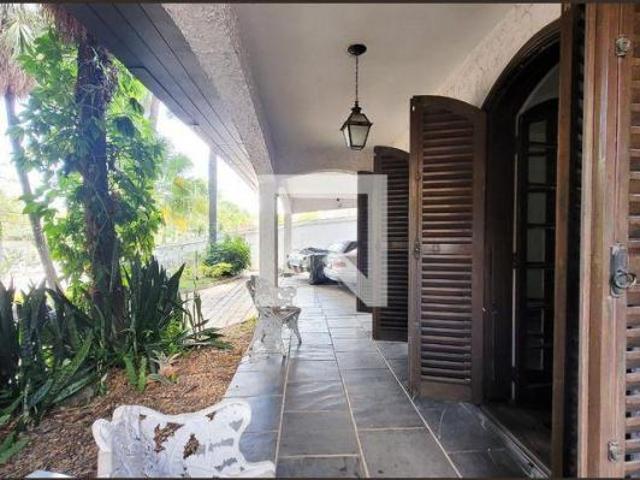 Casa à Venda Alto Taquaral, 5 Quartos, 376 m2