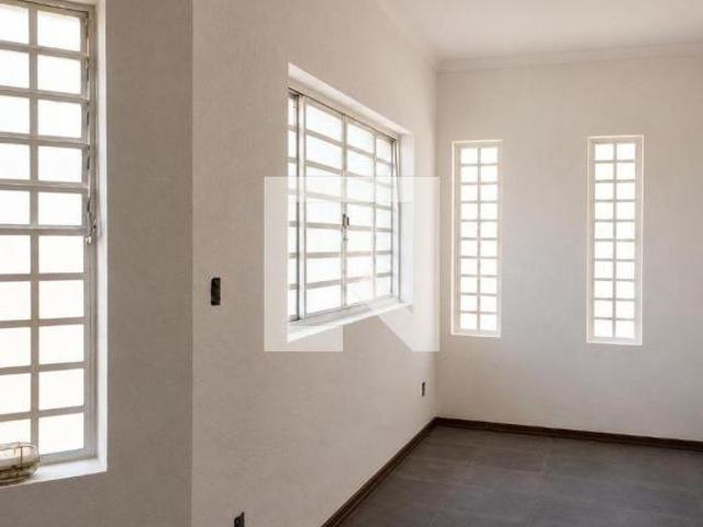 Casa à Venda Alto Taquaral, 3 Quartos, 170 m2