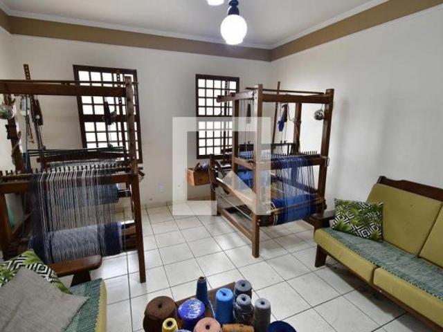 Casa à Venda Alto Taquaral, 3 Quartos, 202 m2