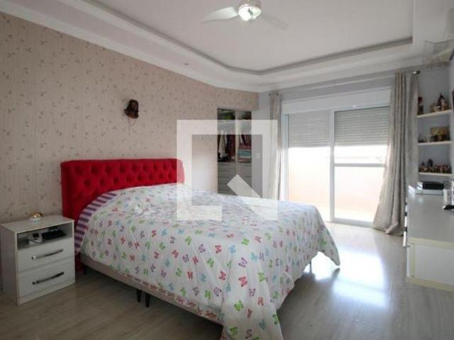 Casa à Venda Alto Taquaral, 3 Quartos, 280 m2