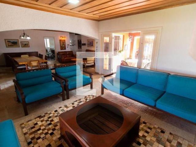 Casa à Venda Alto Taquaral, 3 Quartos, 332 m2