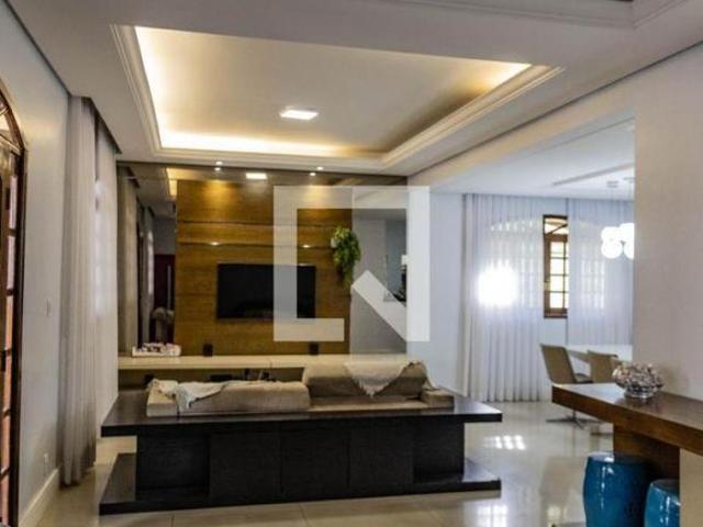 Casa à Venda Alto Caiçaras, 3 Quartos, 277 m² Belo Horizonte