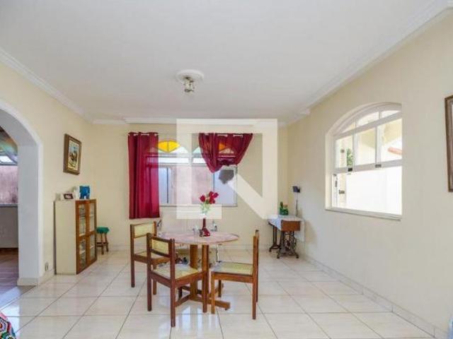 Casa à Venda Alto Caiçaras, 3 Quartos, 500 m² Belo Horizonte