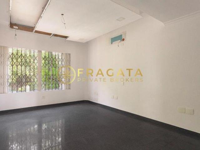 Casa á venda Alto da Lapa Comercial ou Residencial 10 salas | jardim | churrasqueira | 4 vagas