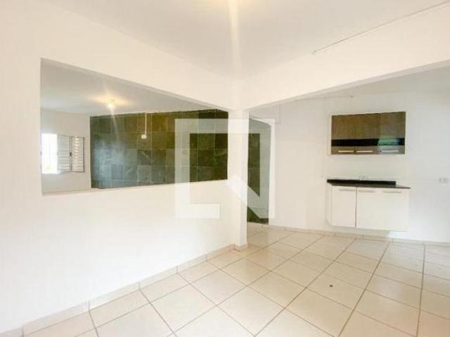 Casa à Venda Alto da Lapa, 1 Quarto, 200 m² São Paulo