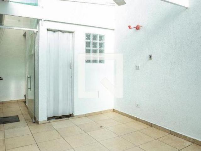 Casa à Venda Alto da Lapa, 2 Quartos, 120 m² São Paulo