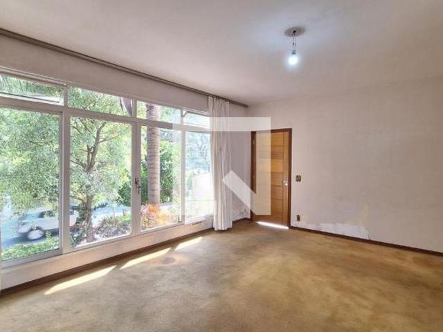Casa à Venda Alto da Lapa, 2 Quartos, 208 m2