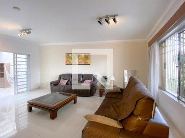 Casa à Venda Alto da Lapa, 2 Quartos, 240 m² São Paulo