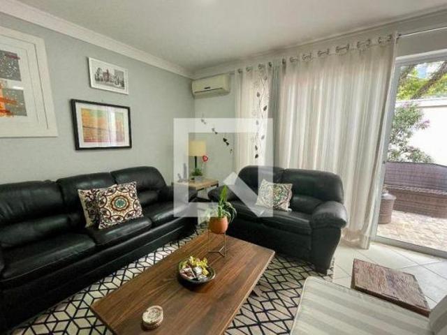 Casa à Venda Alto da Lapa, 3 Quartos, 200 m² São Paulo