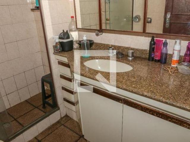 Casa à Venda Alto da Lapa, 3 Quartos, 250 m2