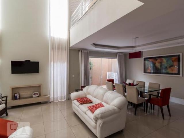 Casa à Venda Alto da Lapa, 3 Quartos, 275 m² São Paulo