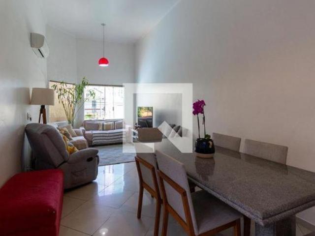 Casa à Venda Alto da Lapa, 4 Quartos, 194 m² São Paulo