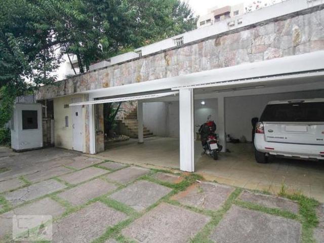 Casa à Venda Alto da Lapa, 7 Quartos, 500 m2
