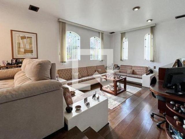 Casa à Venda Alto de Pinheiros, 3 Quartos, 230 m2