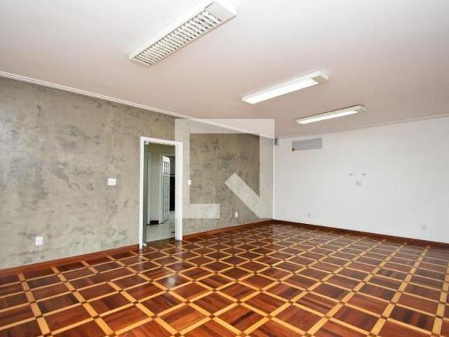 Casa à Venda Alto de Pinheiros, 3 Quartos, 450 m2